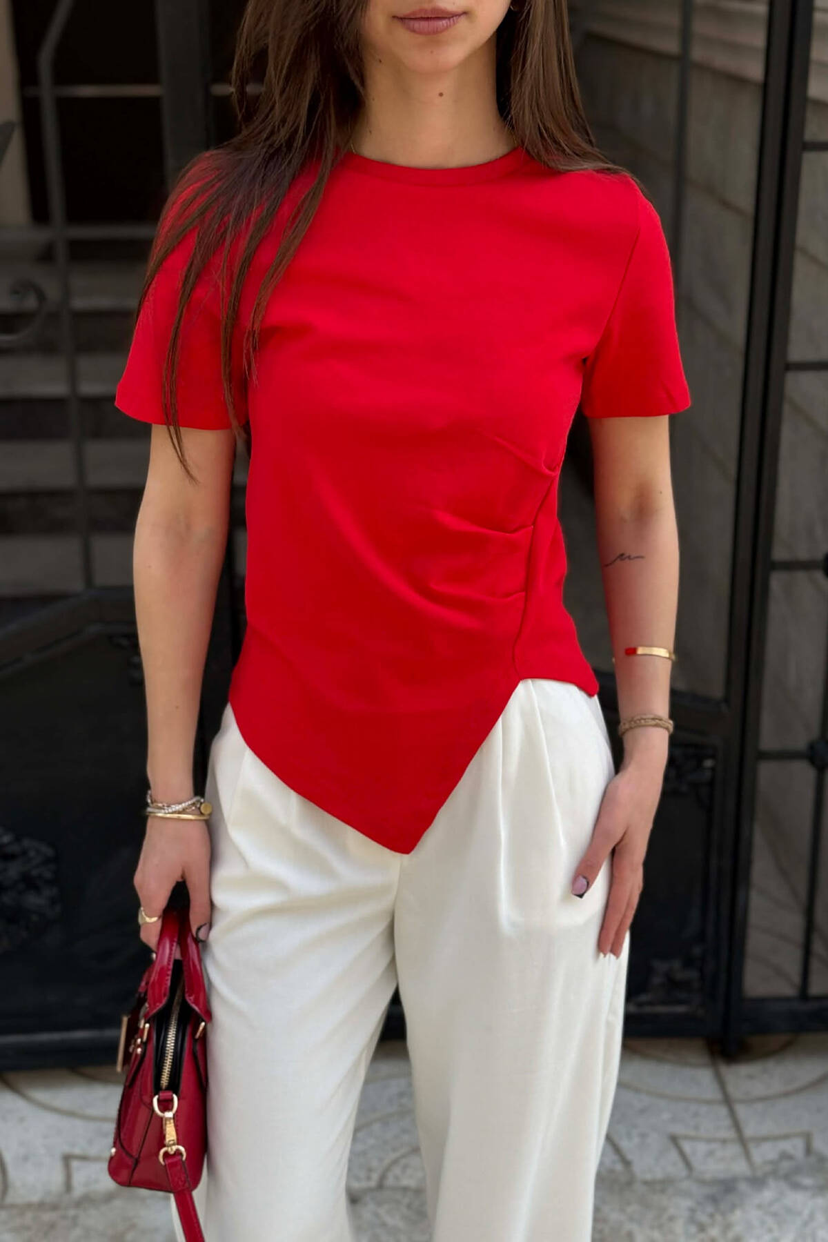 ONE COLOR WOMAN T-SHIRT RED/E KUQE T-SHIRT KLAUDIO FASHION FI-10709