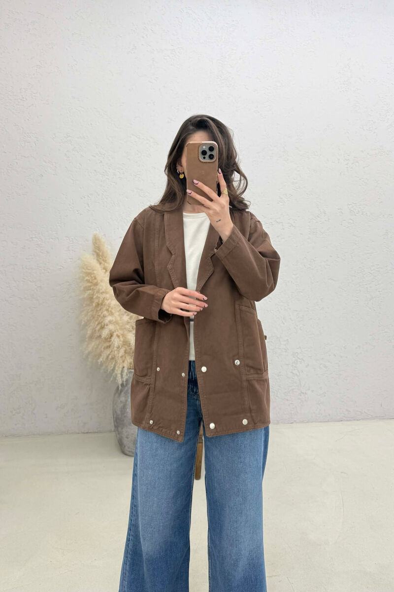 ONE COLOR BUTTONS WOMEN JACKET BROWN/KAFE JACKETS KLAUDIO FASHION EL-9414